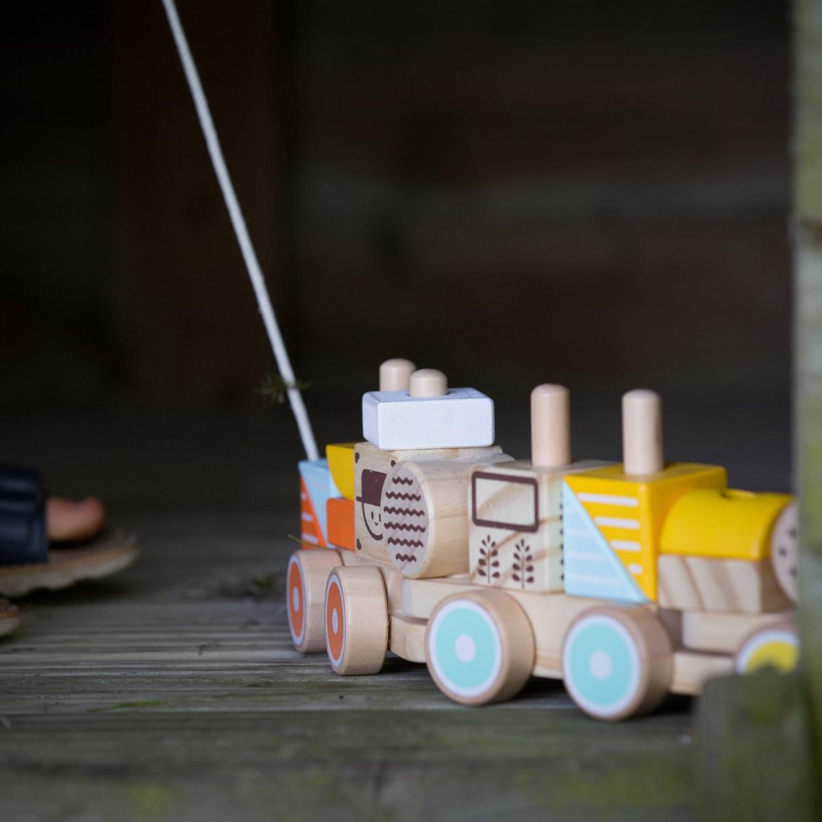 Pull Along Wooden Train | Classic Baby Toys | Hippychick