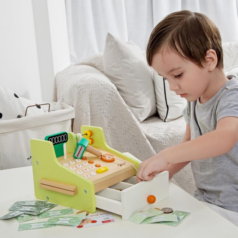 Classic World Children's Wooden Cash Register | Hippychick