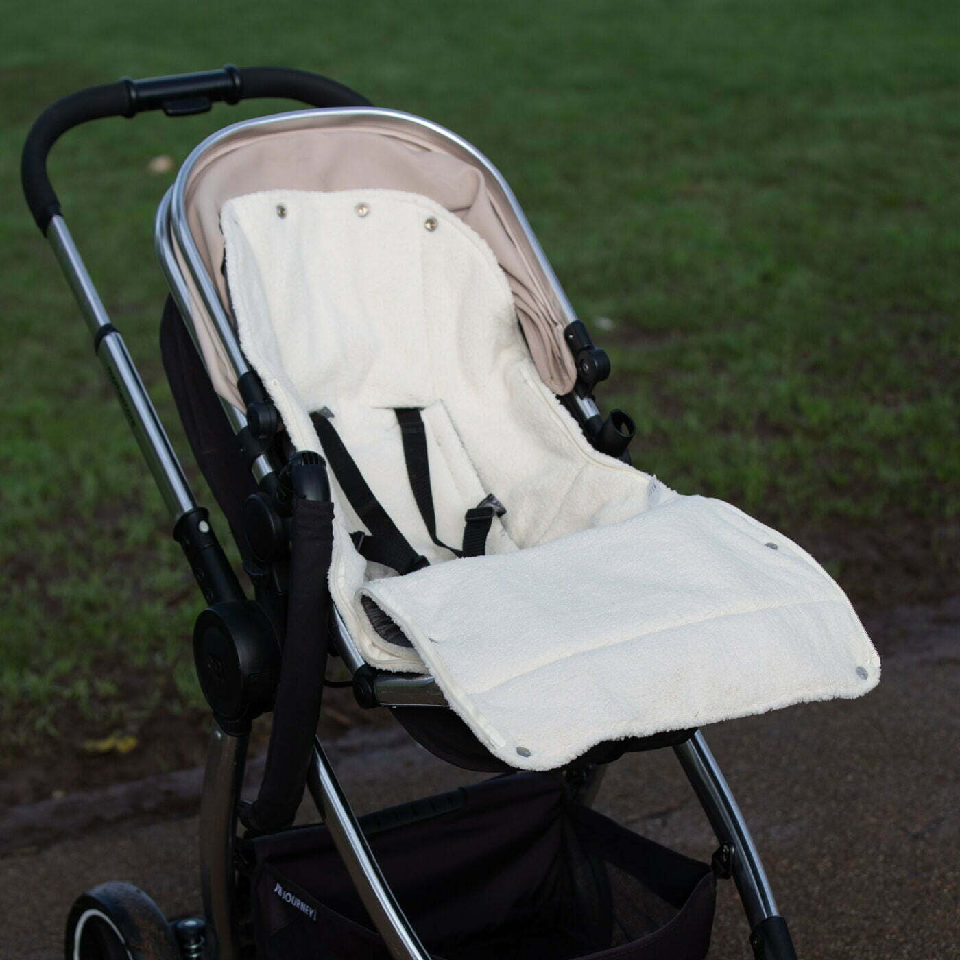 Premium Footmuff | Soft & Cosy Pram Footmuff | Hippychick
