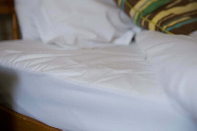 The best mattress protectors for bed wetting | Hippychick